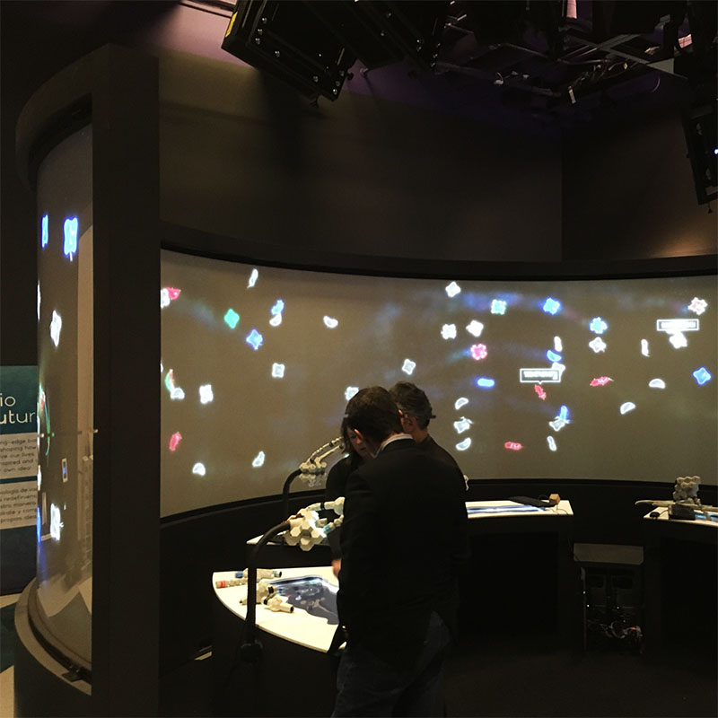 VersaRoll Rear Projection Screen :: Draper, Inc.